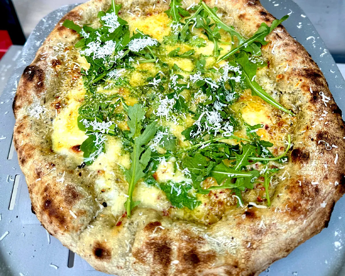 Spicy White Arugula Pizza — The Smoker Broker